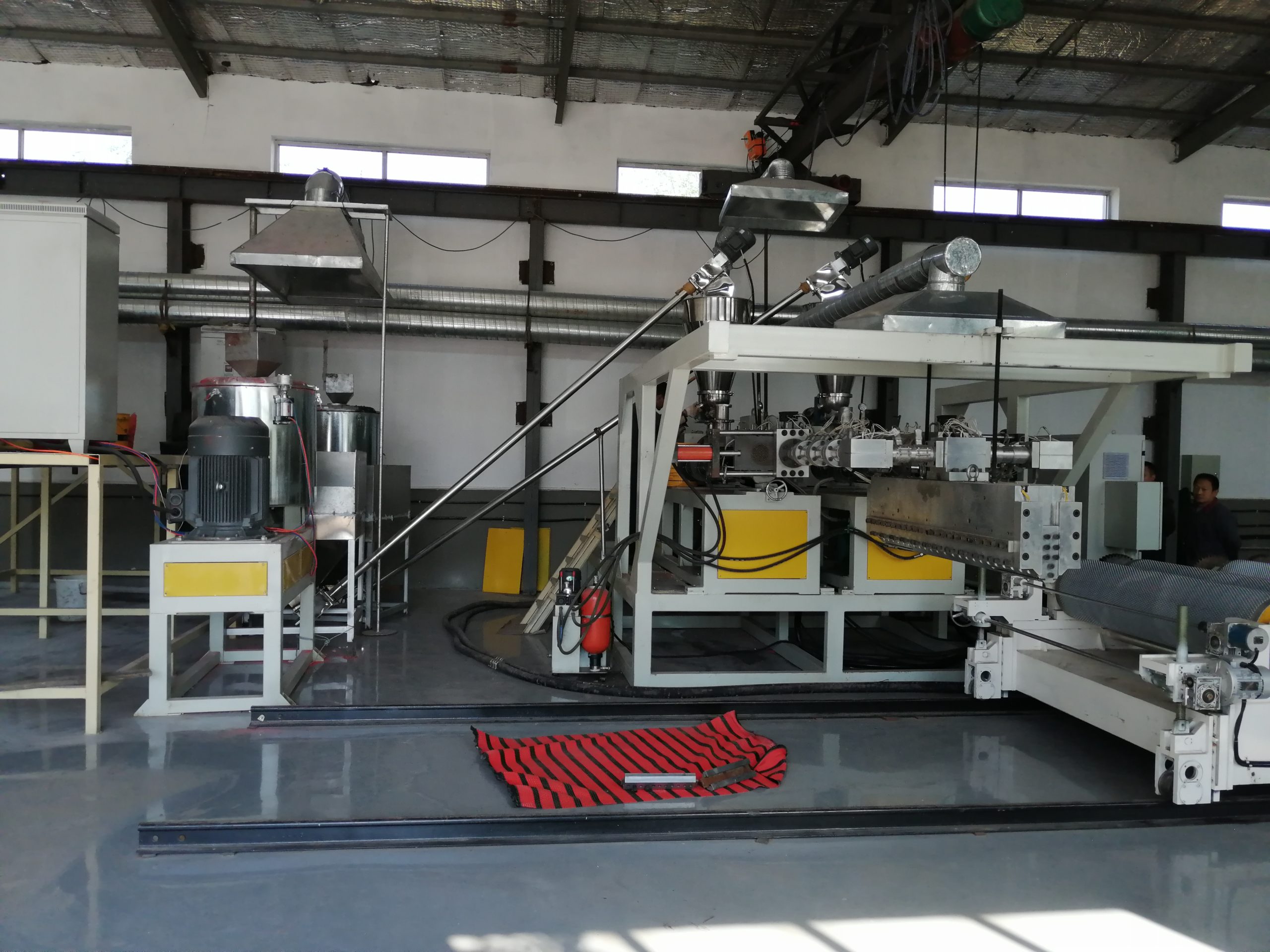PVC Antislip Calender Mat Making Machine - XinRui