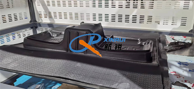 TPE Car Mat Vacuum Molding Forming Machine - XinRui